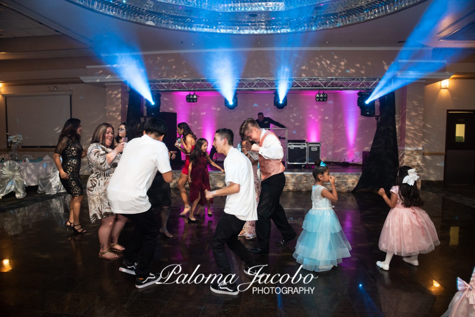 Order Of Events for your Quinceanera Reception - Quinceanera