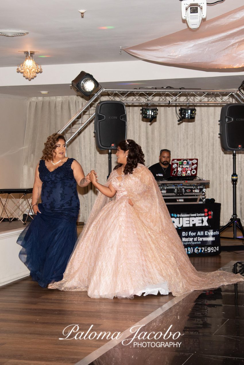 What to expect at a Quinceanera party - Quinceanera