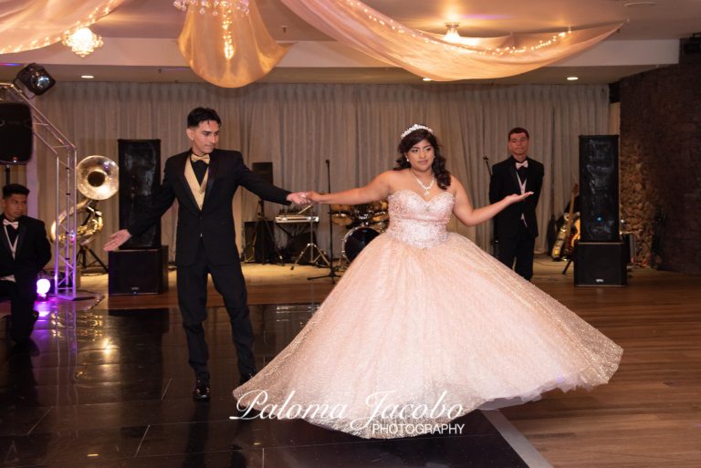 What to expect at a Quinceanera party - Quinceanera