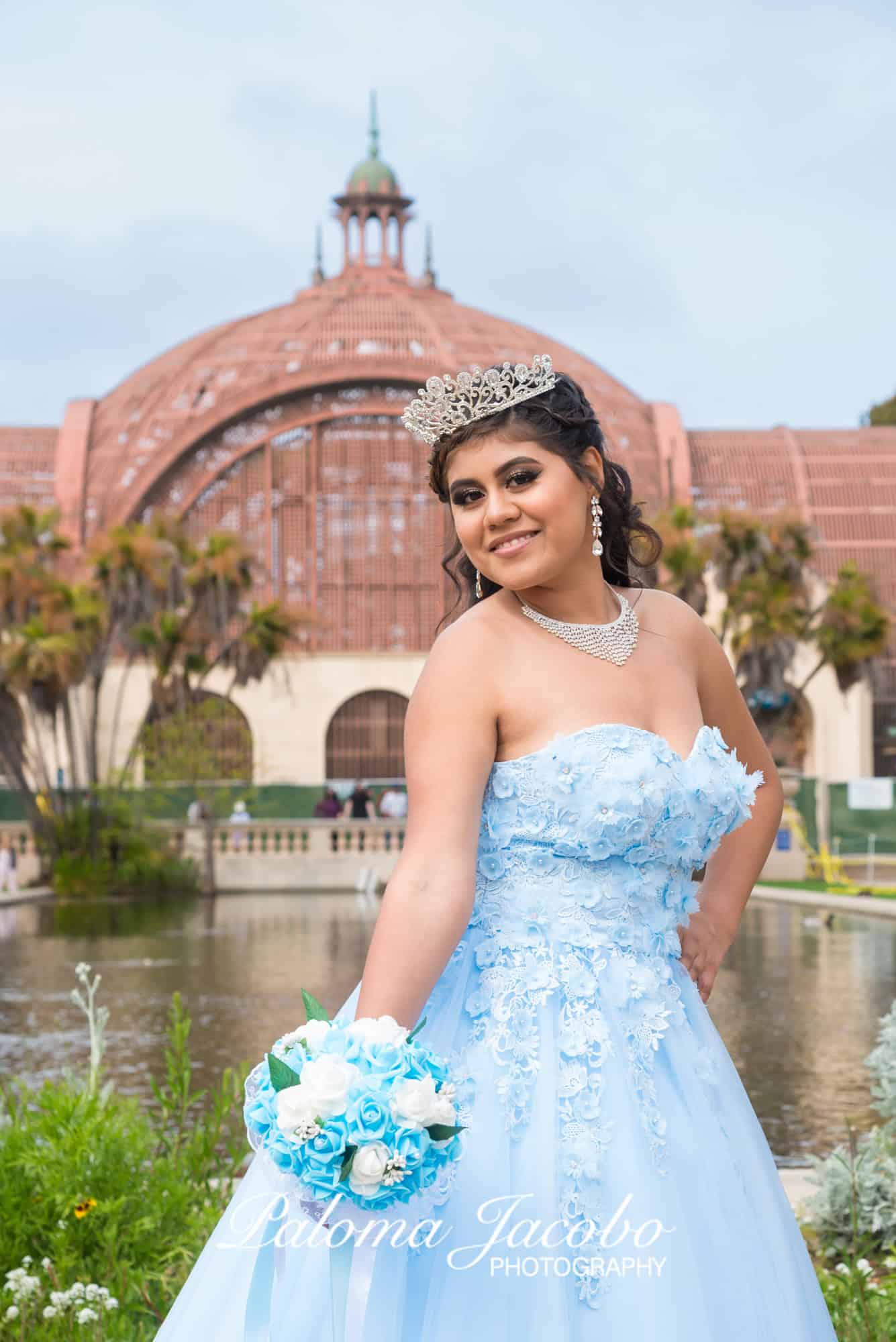 Quinceanera pictures with Damas in Balboa Park - Quinceanera